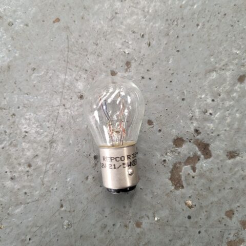 3 Benefits of Replacing Your Car’s Parking Light Bulbs | Grimmer Motors ...